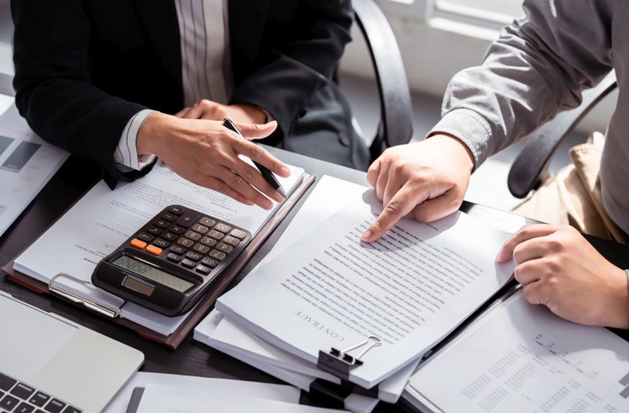 [24tp.pl] Kupno czy leasing - jak wyposażyć firmę?